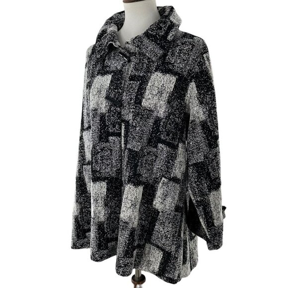 Yushi | Jackets & Coats | Newnwt Yushi Black And White Block Print Knit ...